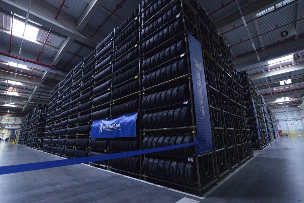 Almacenes autoportantes ¿qué son y cómo funcionan? - Logistica Flexible